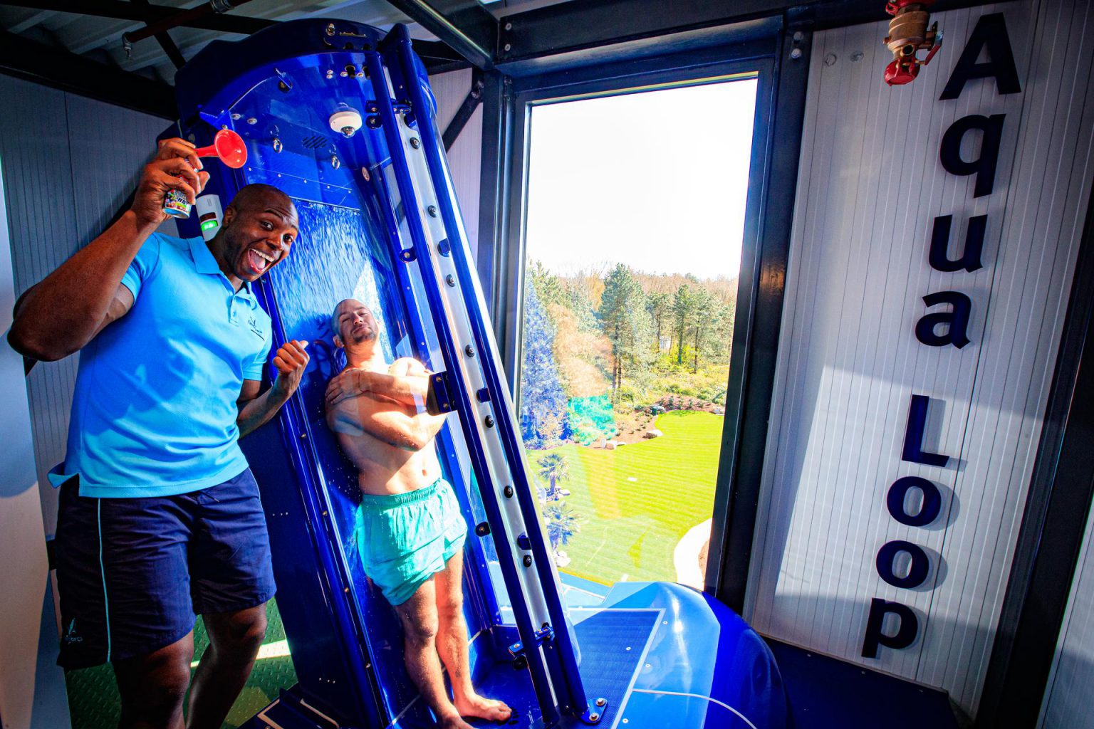 Eerste nederlandse waterglijbaan met looping | De Kempervennen – Eigen ...